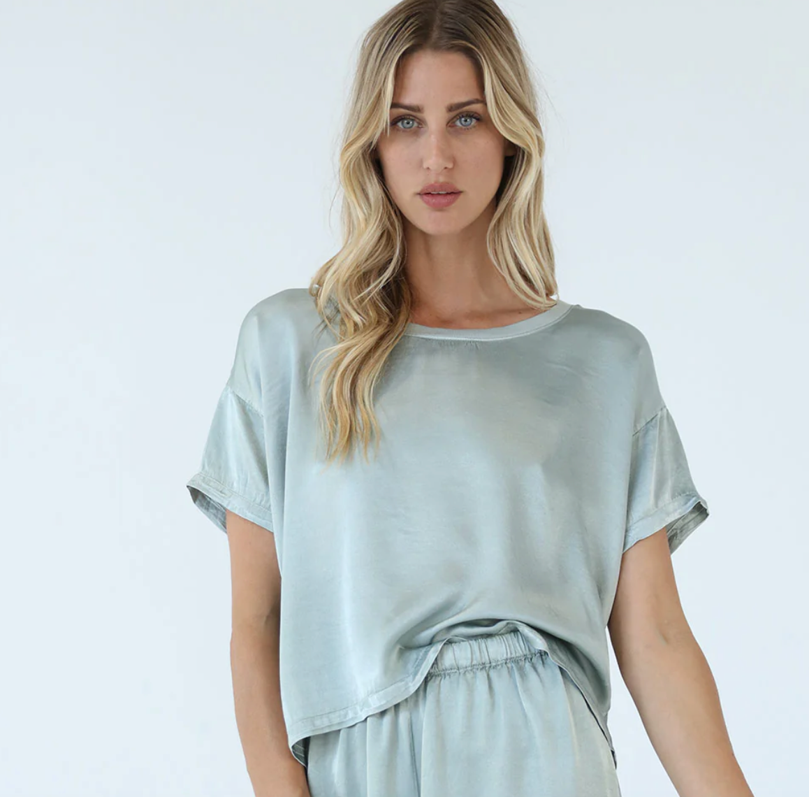 Kit Satin Tee – Wildflowers