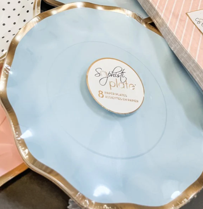 Light Blue Wavy Everyday Dinner Plates – Wildflowers